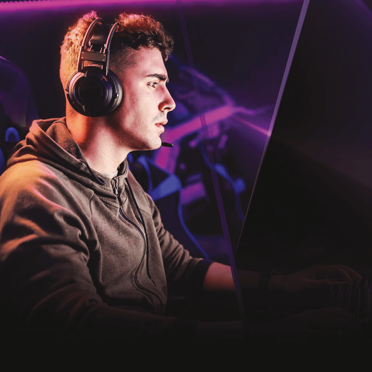 E-urheilun testaus- ja harjoittelutilan mallinnus - Coesports